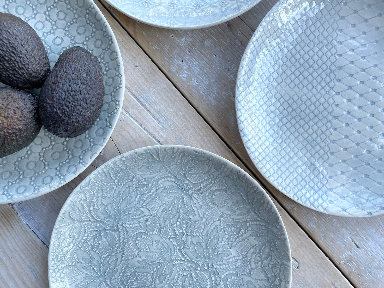 Wonki Ware Side Plates 23cm - Patterned Duck Egg - Set of 4 – Wonki Ware UK